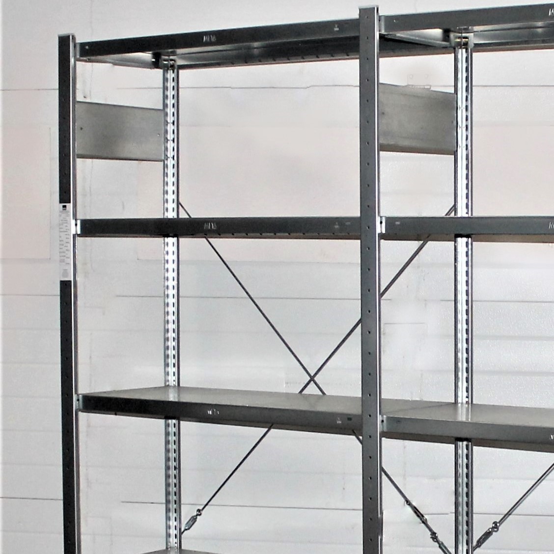 Meta Clip Reol | En stålreol med 2 fag - Nem at Samle